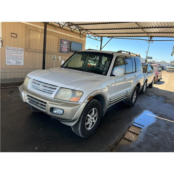 2002 Mitsubishi Montero Limited