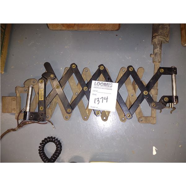 REGULAR BURNS SCISSOR EXTENSION ARM