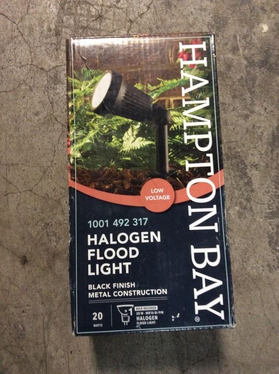 Hampton bay HALOGEN flood light black finish