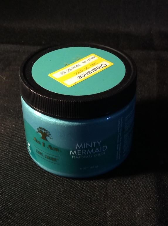 Temporary color minty mermaid