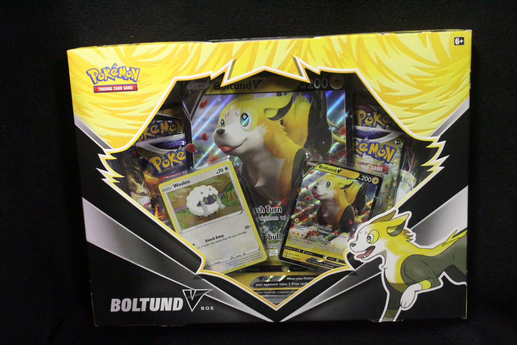 POKEMON BOLTUND V-BOX SEALED UNOPENED