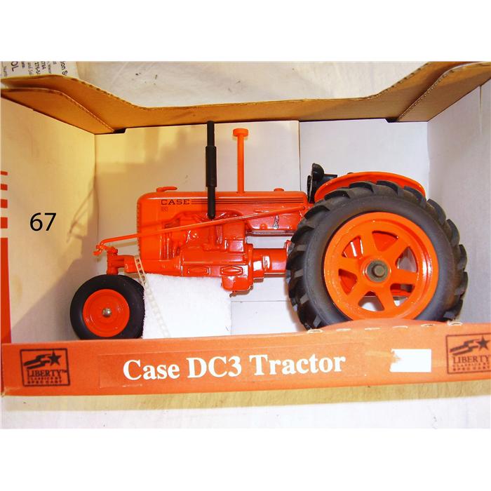 Ertl - Case DC-3 Tractor #719