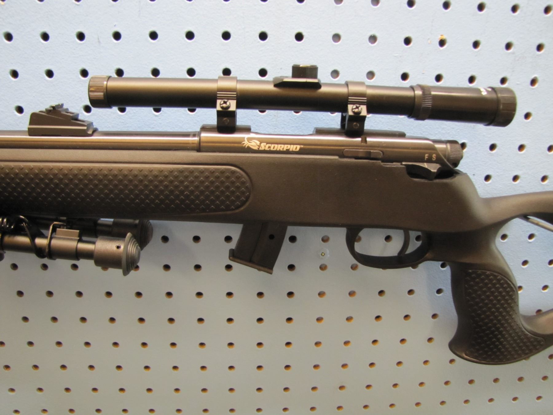 Scorpion EM332A bolt action ; 22 long rifle; with three clips ; Tasco 4 ...