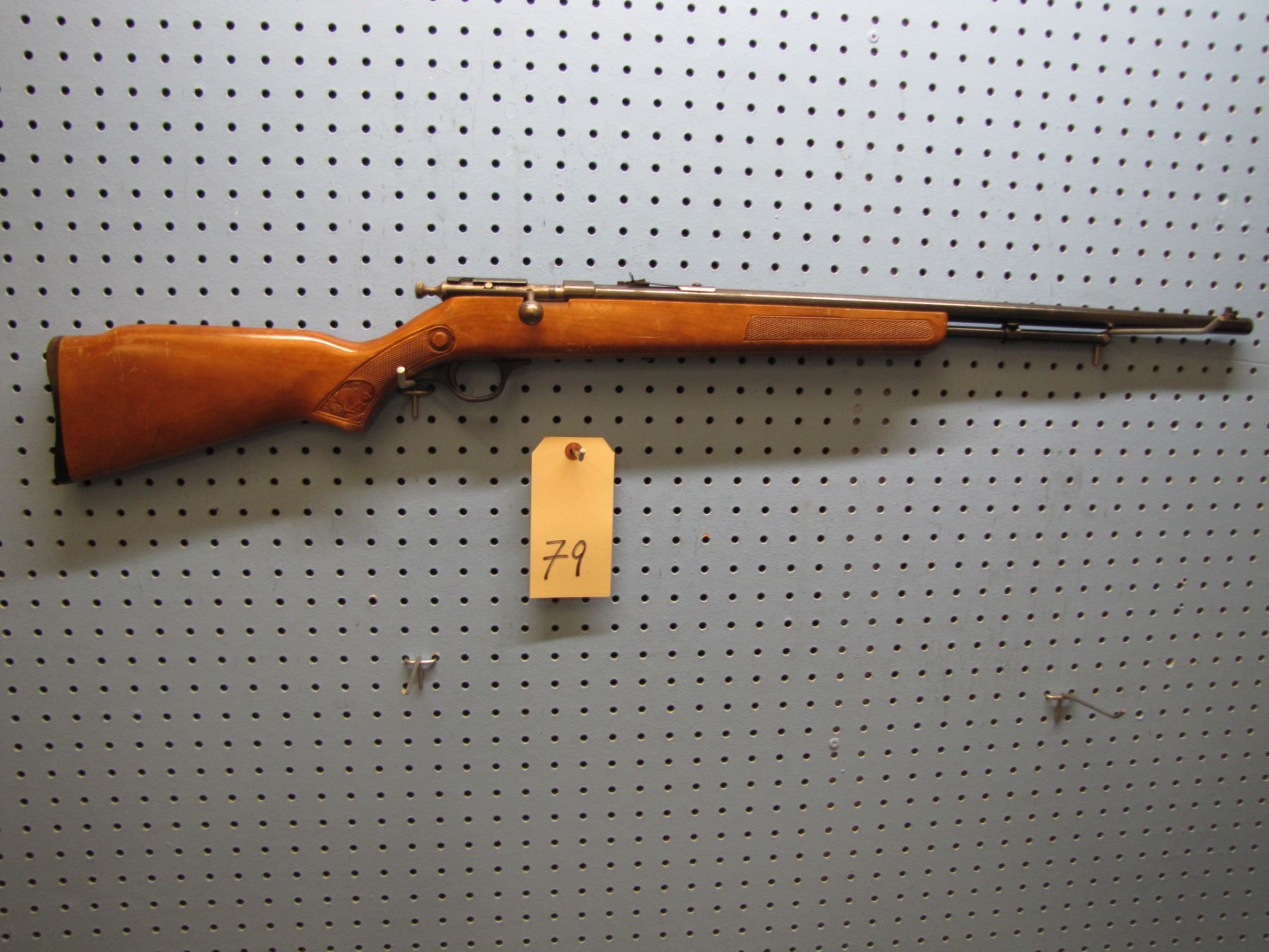 Cooey; Model 600; Bolt action; Tube magazine; 22 caliber short , long ...