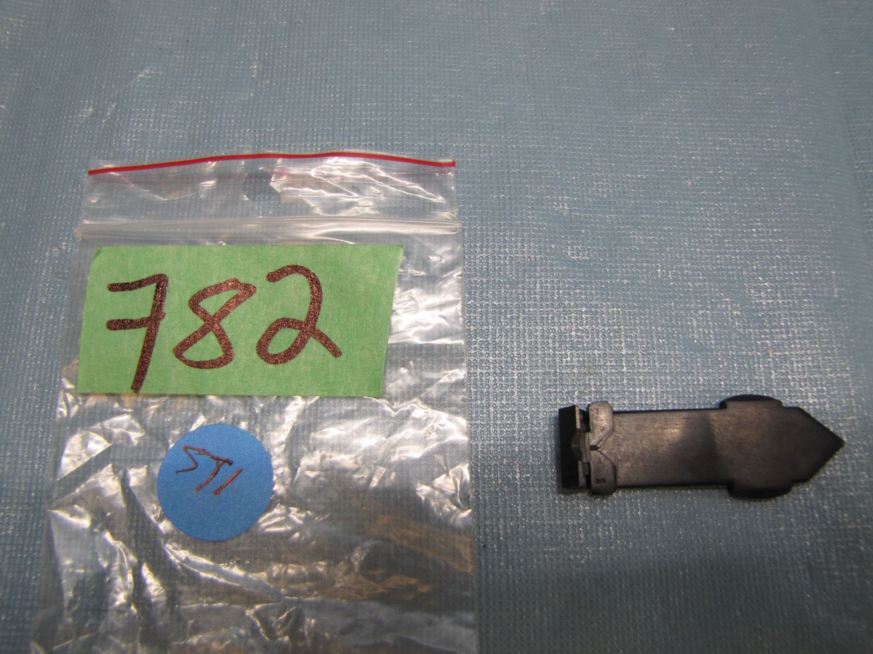 Winchester 3 leaf express sight reproduction