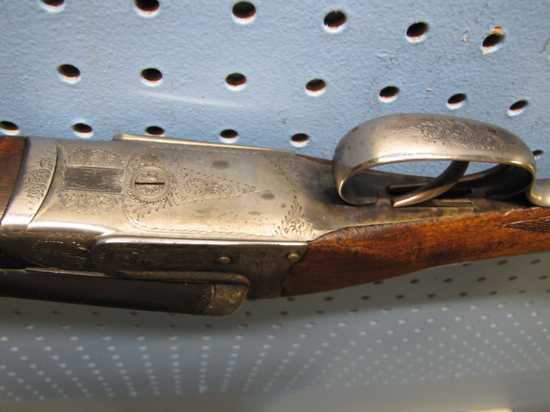 AYA ; 16 gauge Greener style crossbolt boxlock with side clips, manual ...