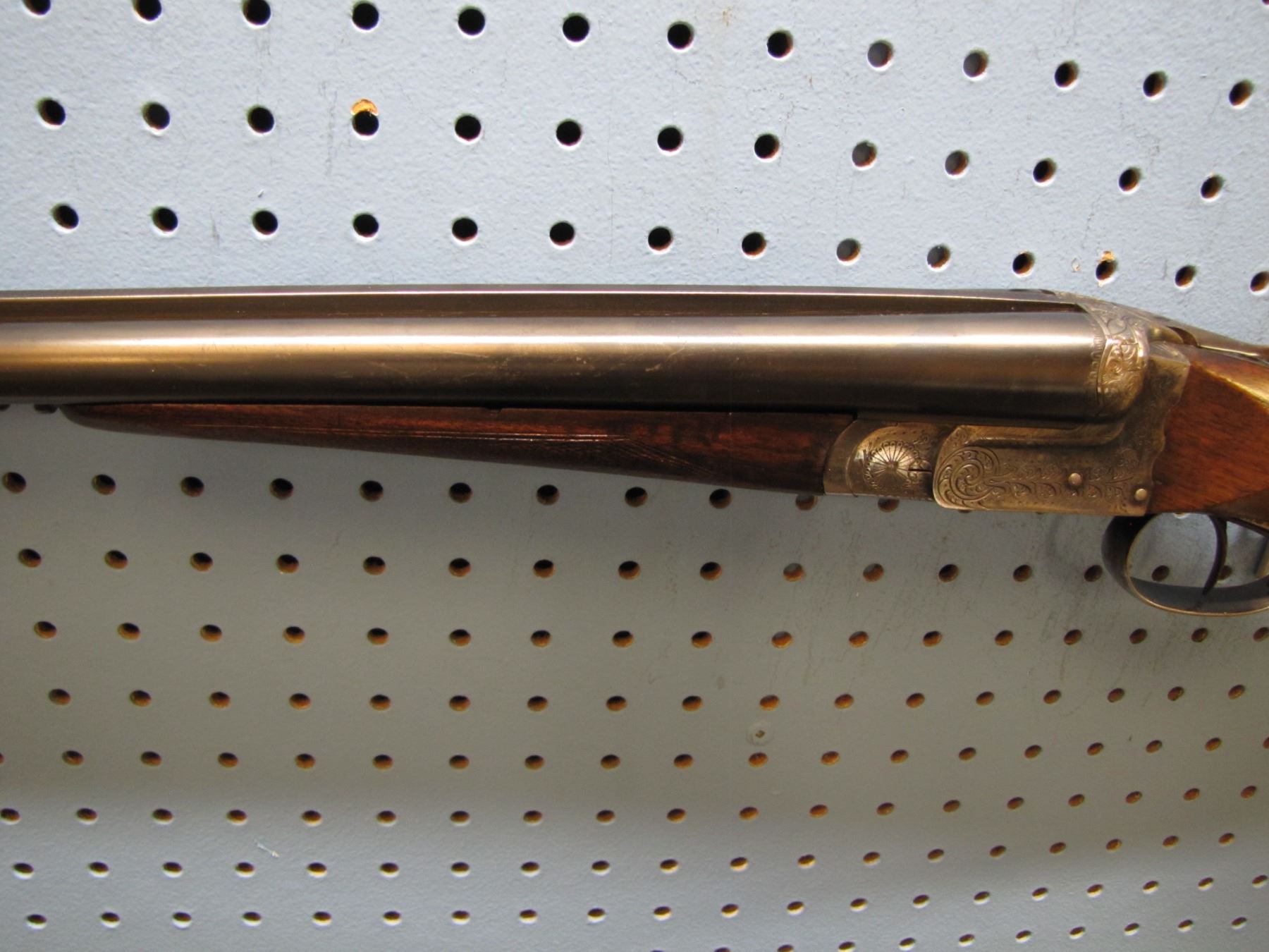 AYA ; 16 gauge Greener style crossbolt boxlock with side clips, manual ...