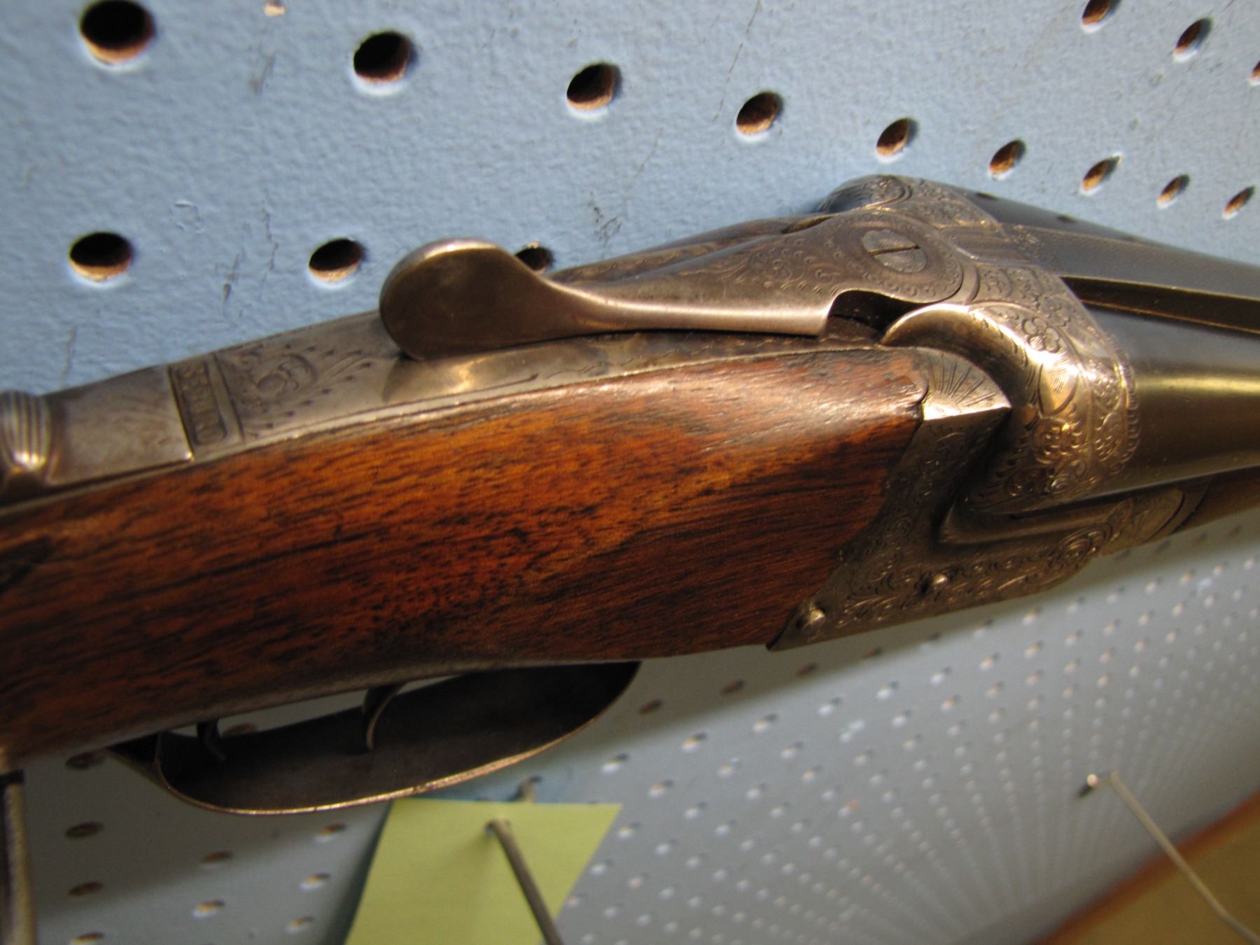 AYA ; 16 gauge Greener style crossbolt boxlock with side clips, manual ...