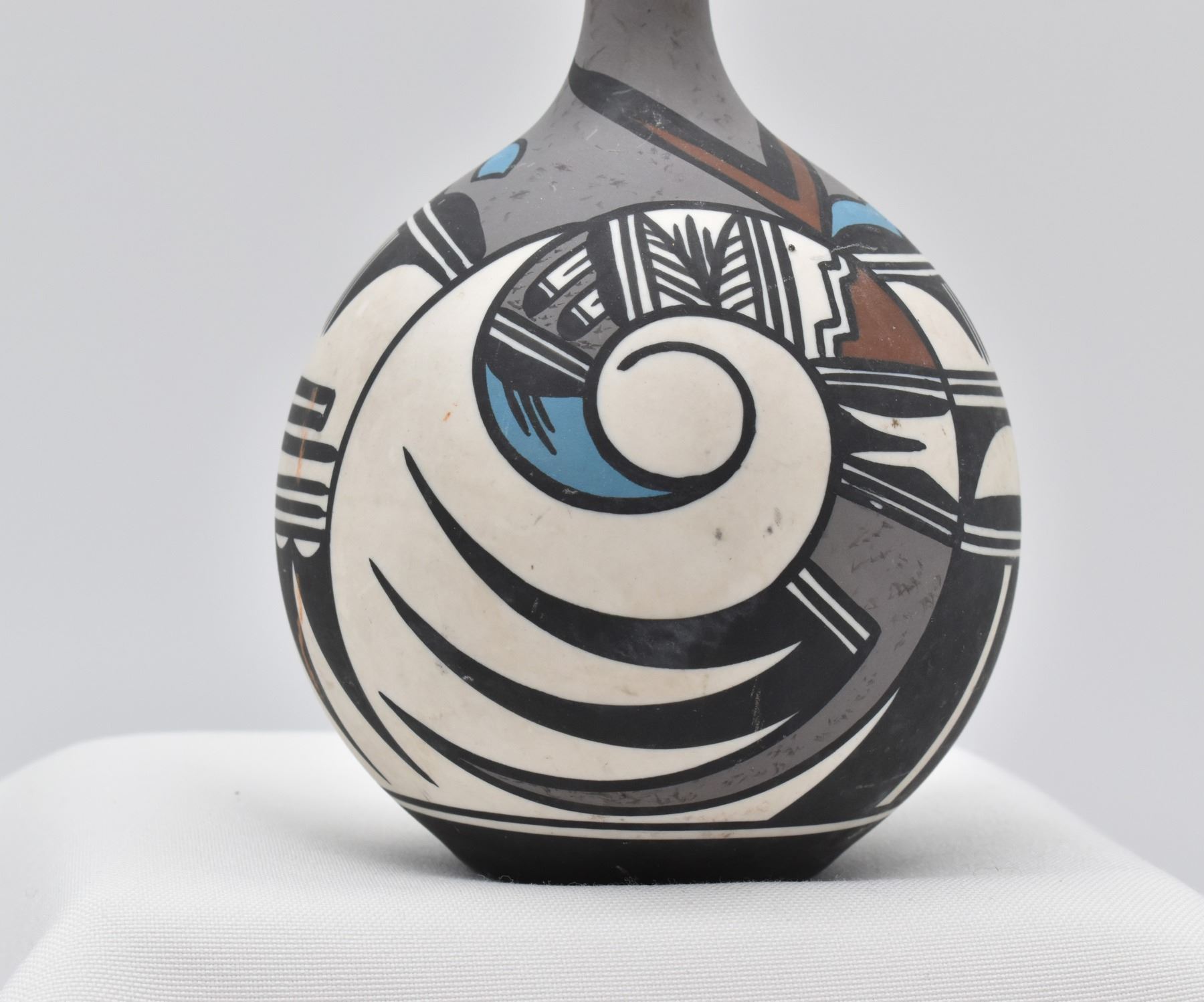 1986 Desert Pueblo Pottery Hand Painted ''Hopi Bird