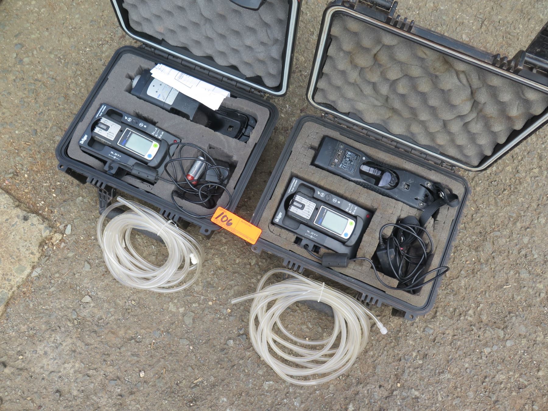 Qty 2 Drager Lademodul Charger X am 1 2 5000 In Hard Case qty-2-drager-lademodul-charger-x-am-1-2-5000-in-hard-case