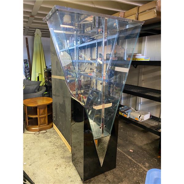 Display cabinet Please bring your own help to move