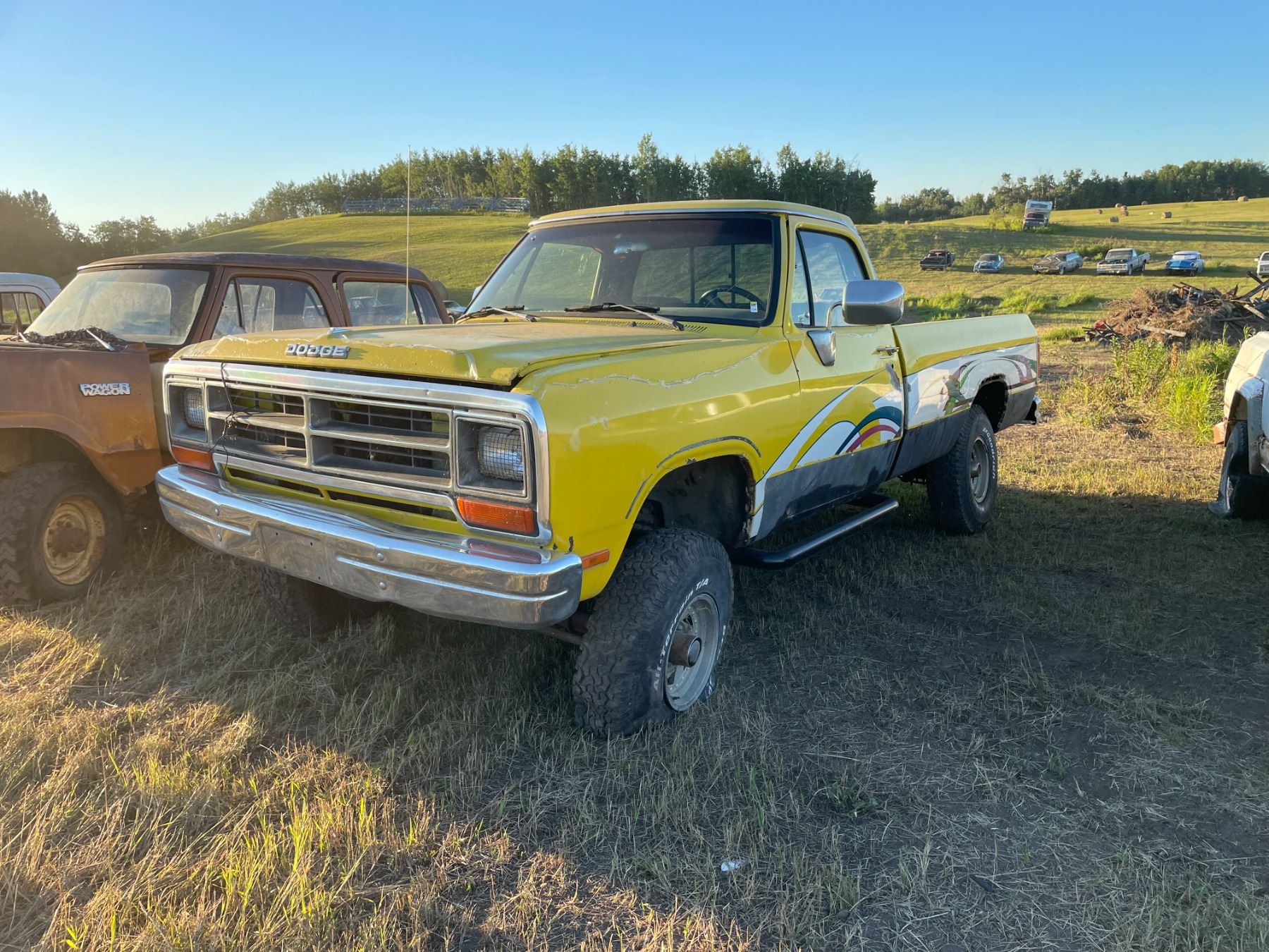 1987 Dodge 1/2 ton, 4 x 4 , V8 automatic