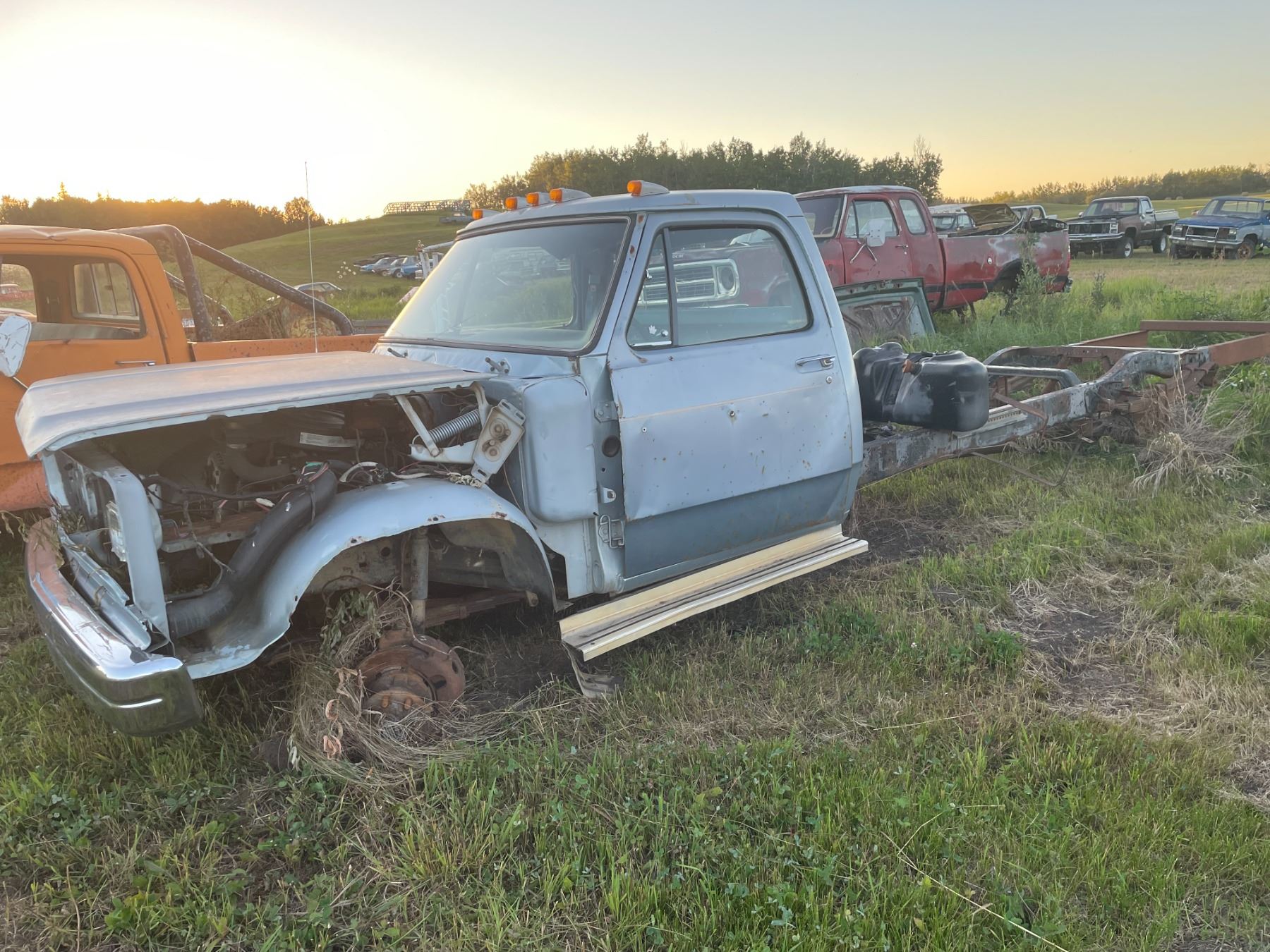 1984 Dodge 1 ton, 4 x 4 dually, V8 automatic