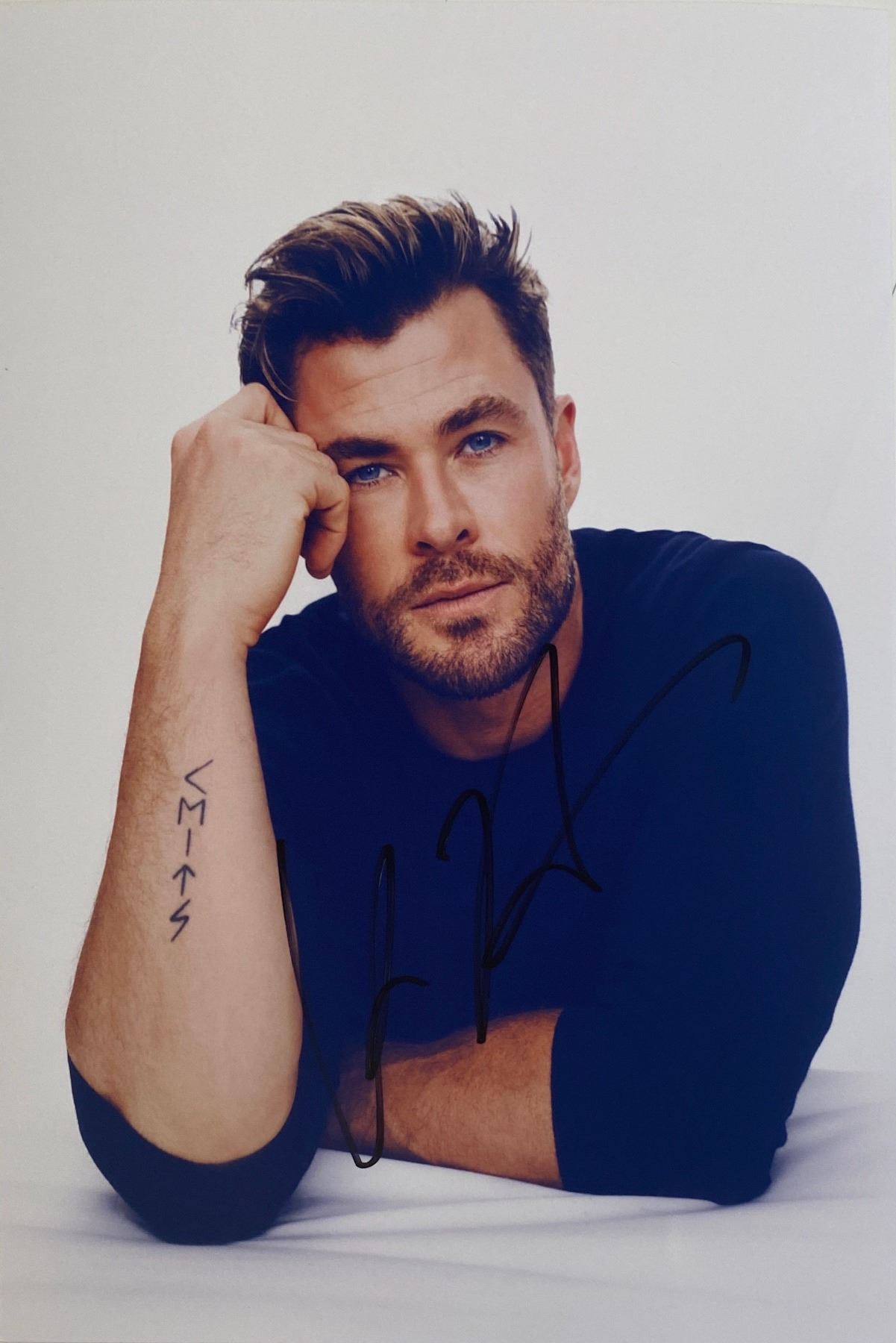 Autograph Signed Chris Hemsworth Photo