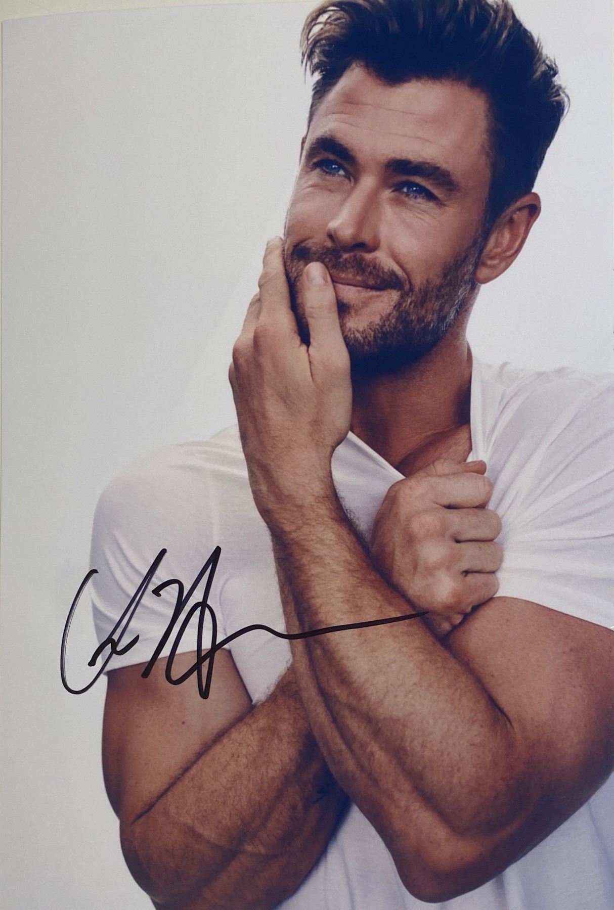 Autograph Signed Chris Hemsworth Photo
