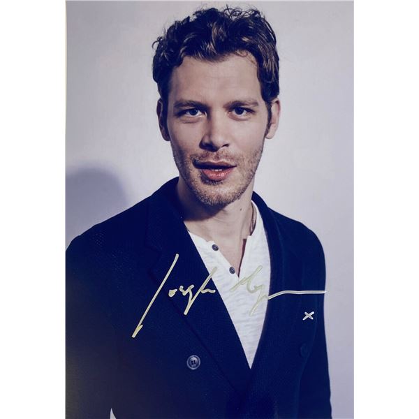 Autograph Signed Joseph Morgan Photo