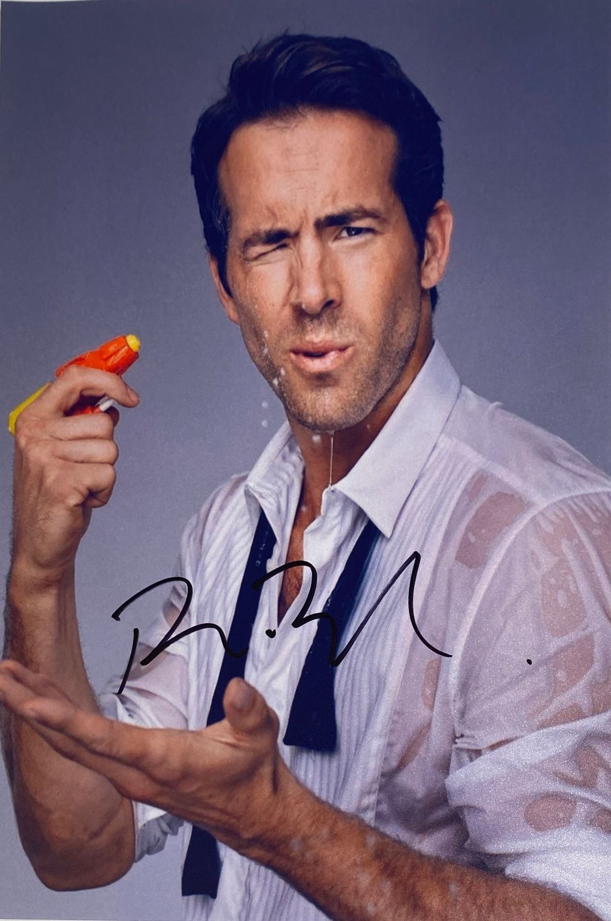 Autograph Signed Ryan Reynolds Photo