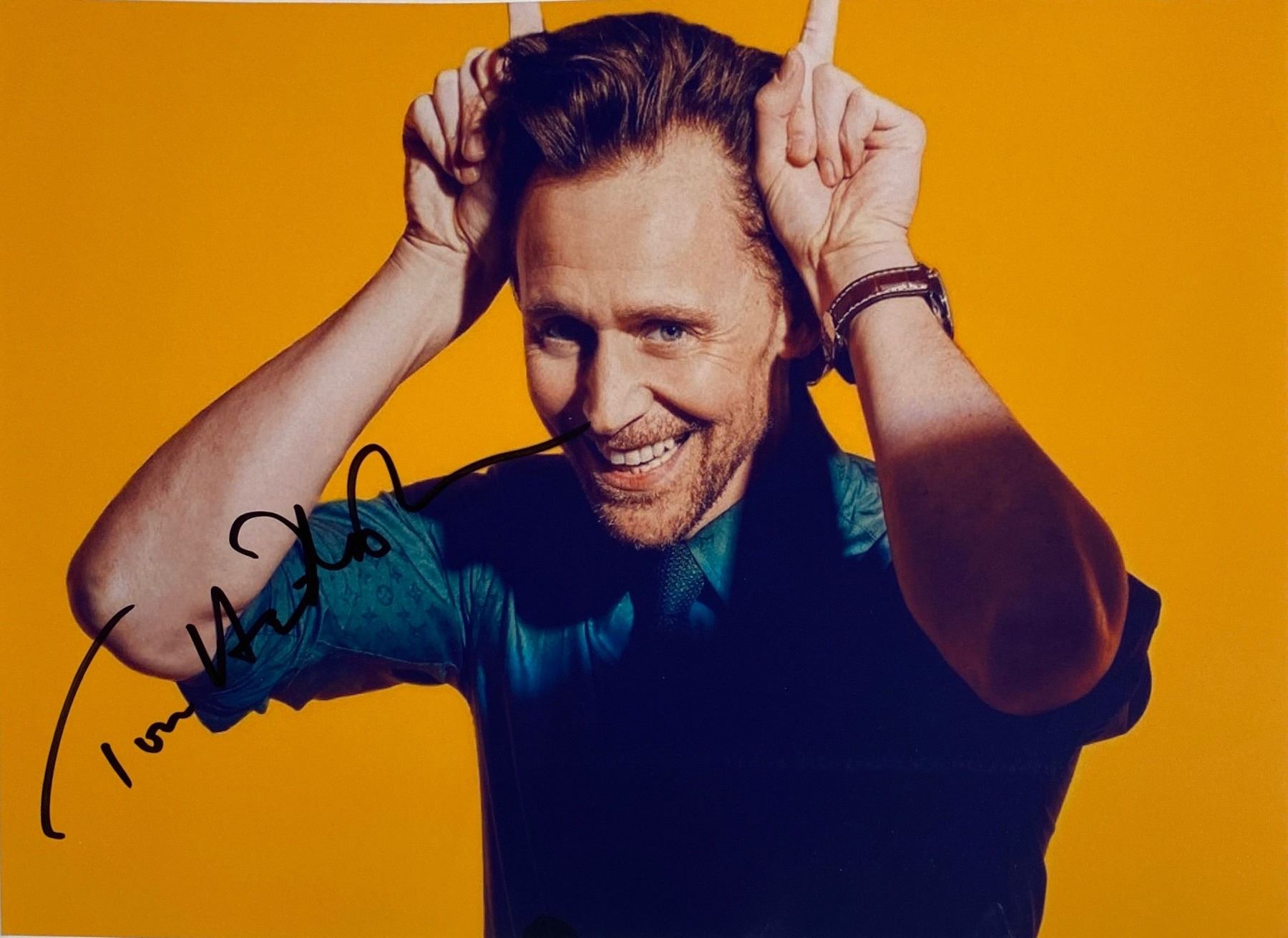 Autograph Signed Tom Hiddleston Photo