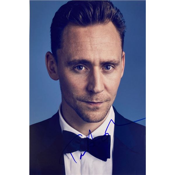 Autograph Signed Tom Hiddleston Photo