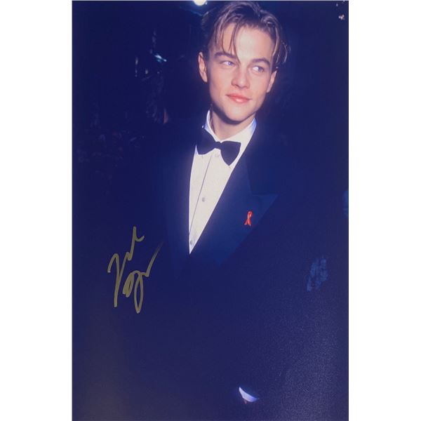Autograph Signed Leonardo DiCaprio Photo