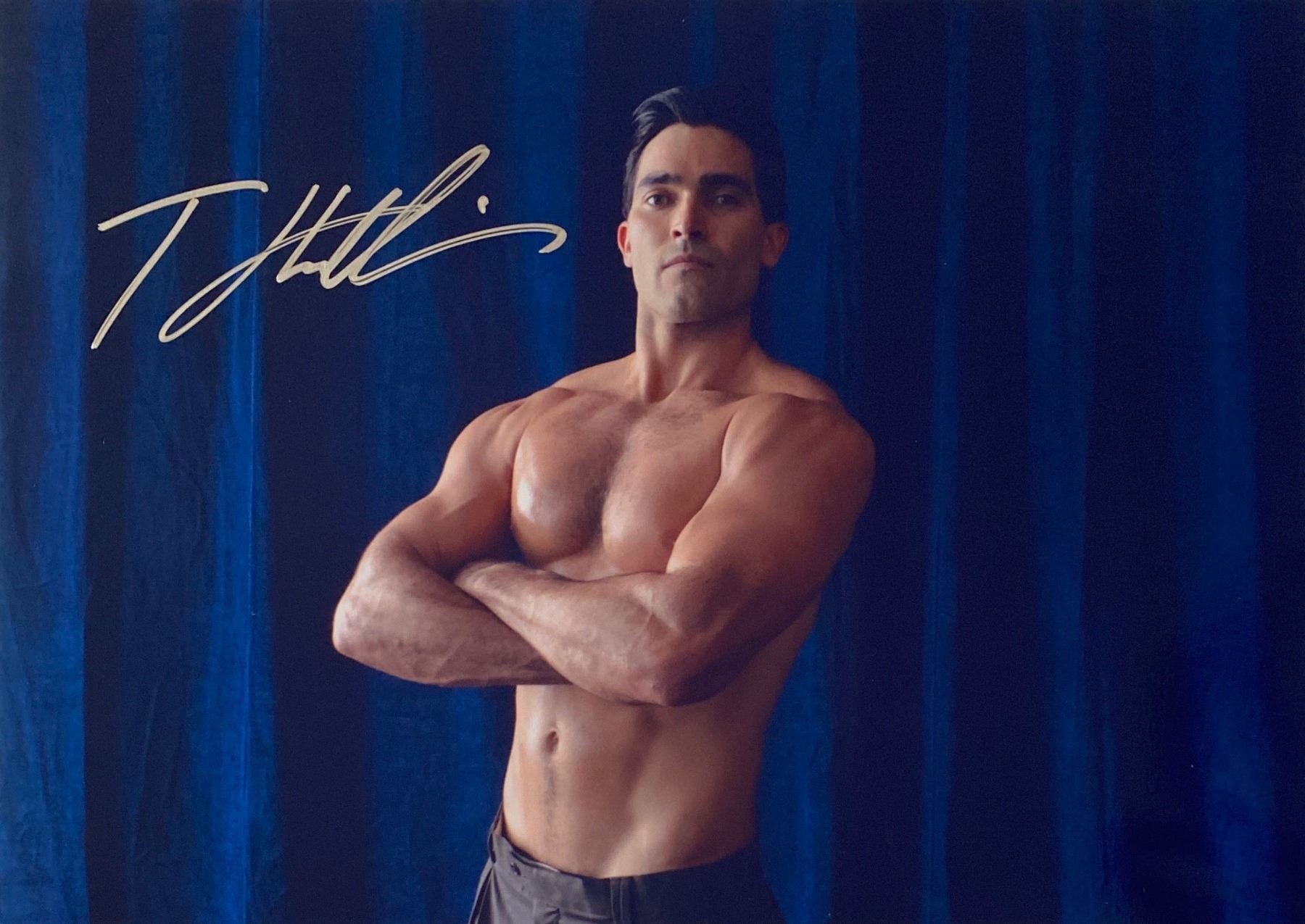 Autograph Signed Tyler Hoechlin Photo