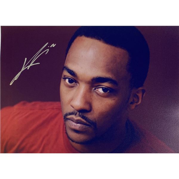 Autograph Signed Anthony Mackie Photo