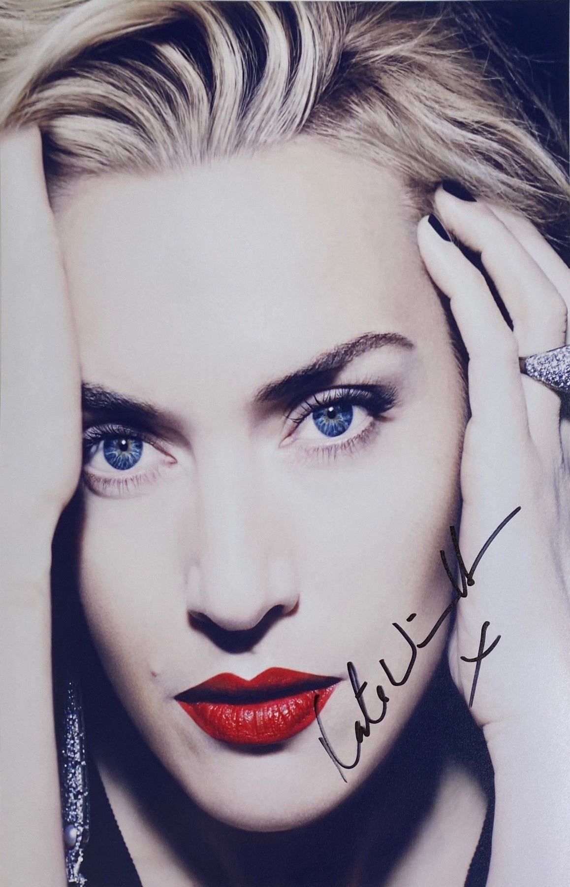 Autograph Signed Kate Winslet Photo