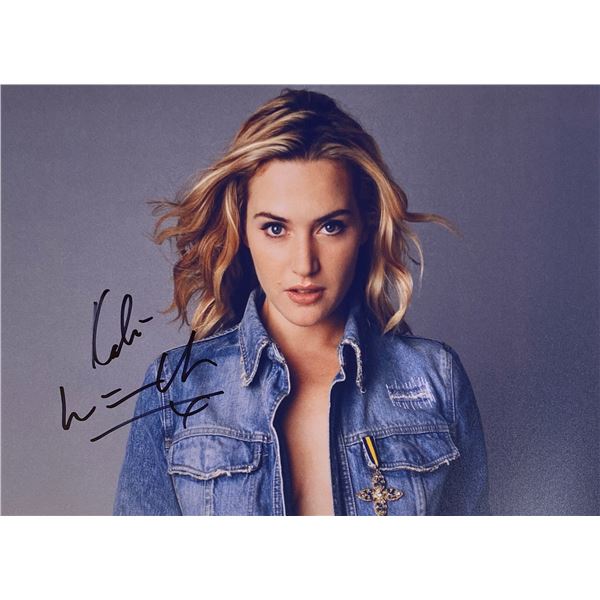 Autograph Signed Kate Winslet Photo