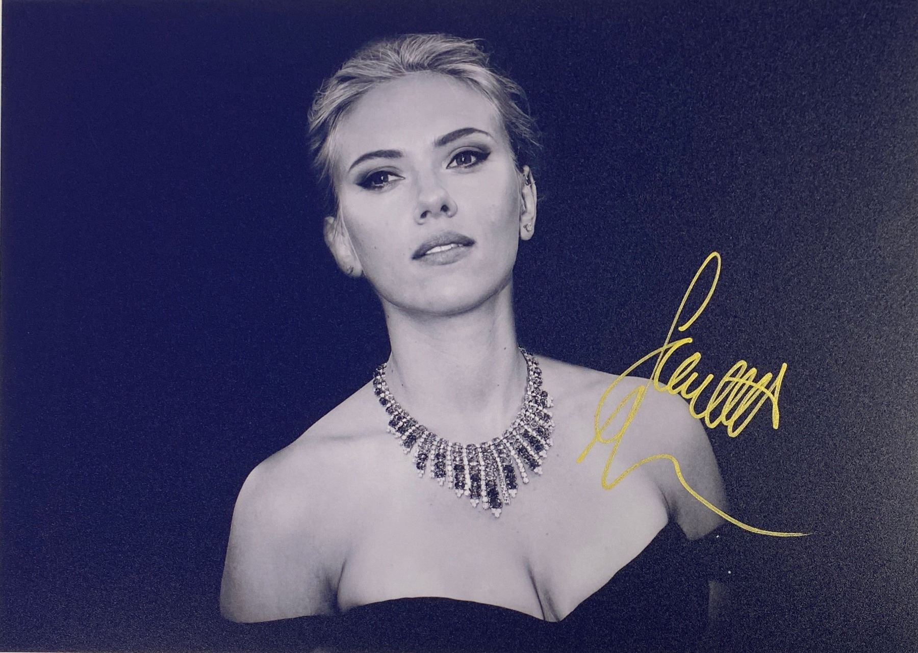 Autograph Signed Scarlett Johansson Photo