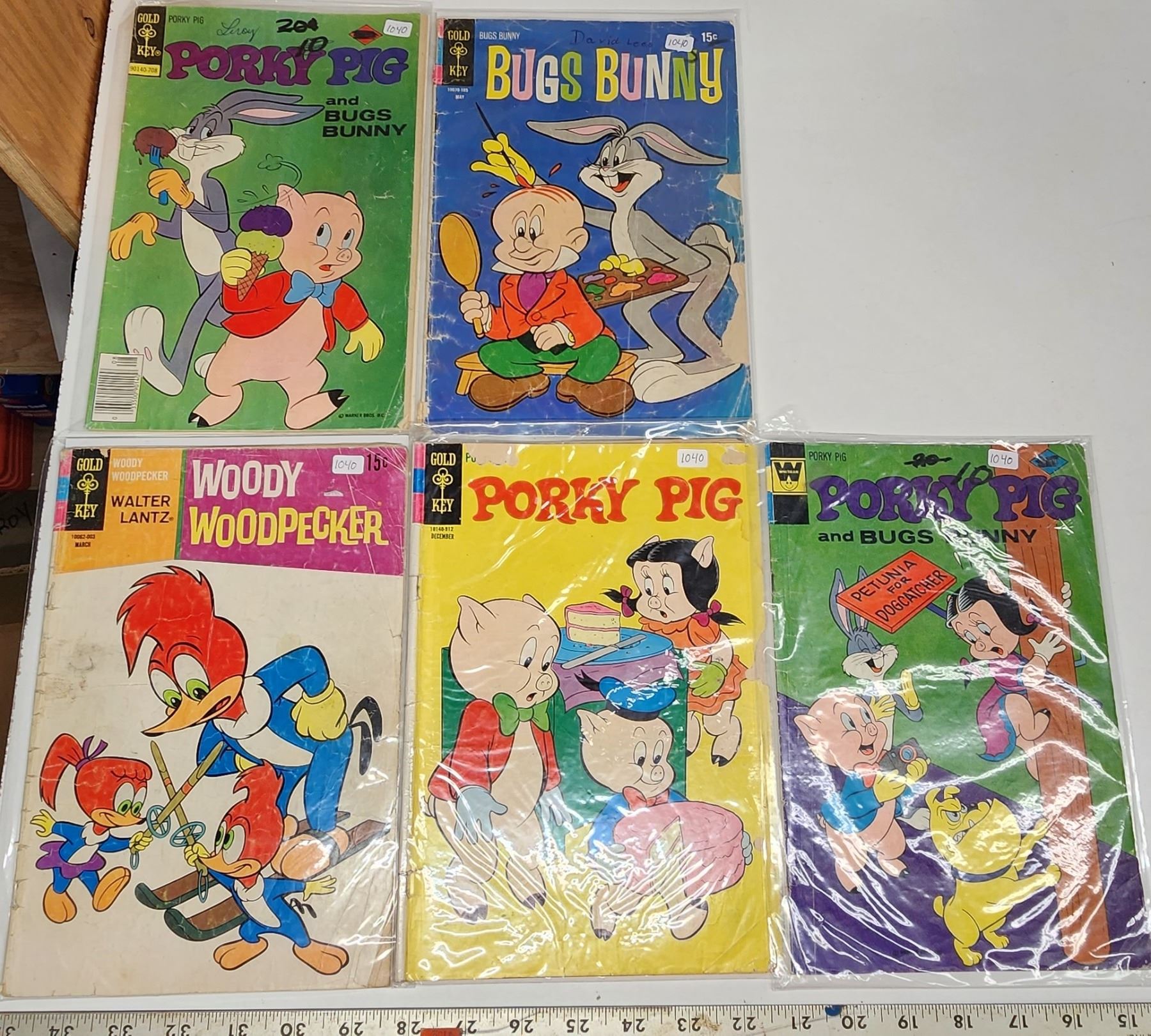 Assorted Porky Pig, Bugs Bunny & Woody Woodpecker Comics - Schmalz Auctions