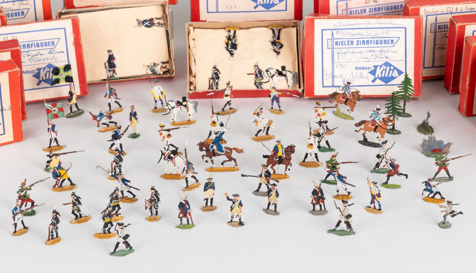 EARLY GERMAN FLAT TIN SOLDIERS