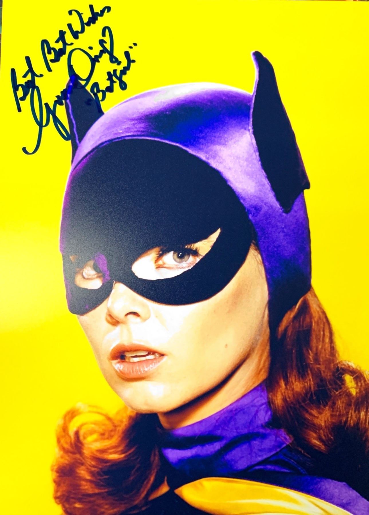 Autograph Batgirl Yvonne Craig Photo