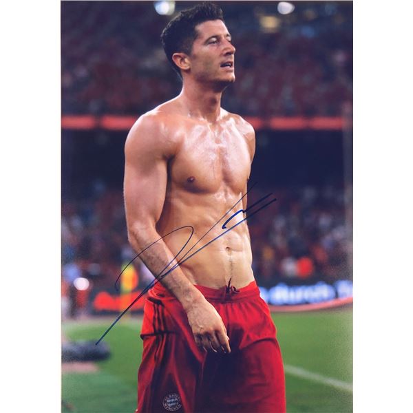 Robert Lewandowski Autograph Signed Photo