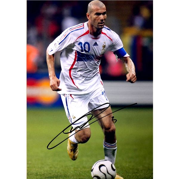 Zinedine Zidane Autograph Autograph Signed Photo