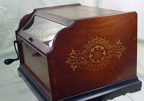 ANTIQUE CONCERT ROLLER ORGAN W/ 16 COBS - WORKS GR