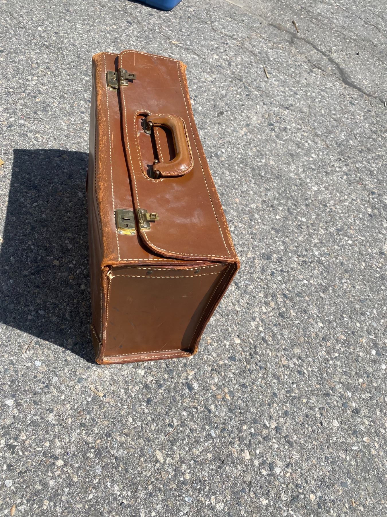 Salesman suit case