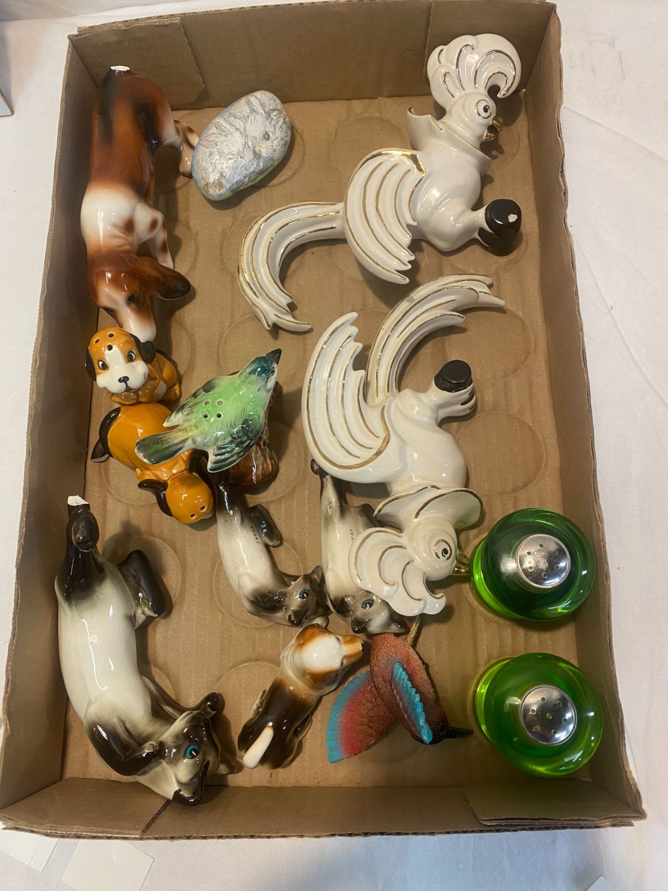 Assorted collectibles some damaged