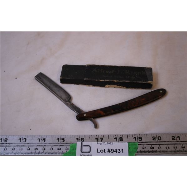 Antique Straight Razor In Original Box Bodnarus Auctioneering