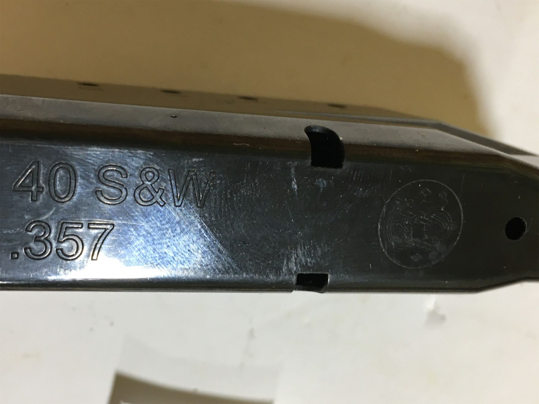 S W MP 40 MAG s-w-mp-40-mag