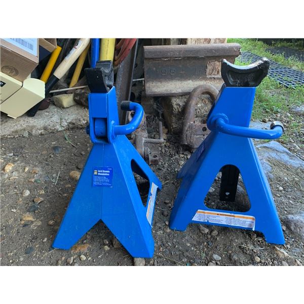 Blue Jack Stands
