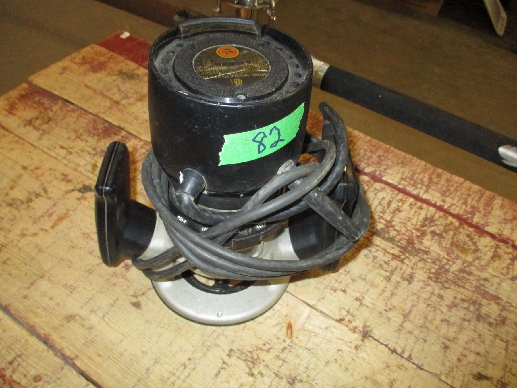 CRAFTSMAN ROUTER (RUNS/SWITCH STICKS)