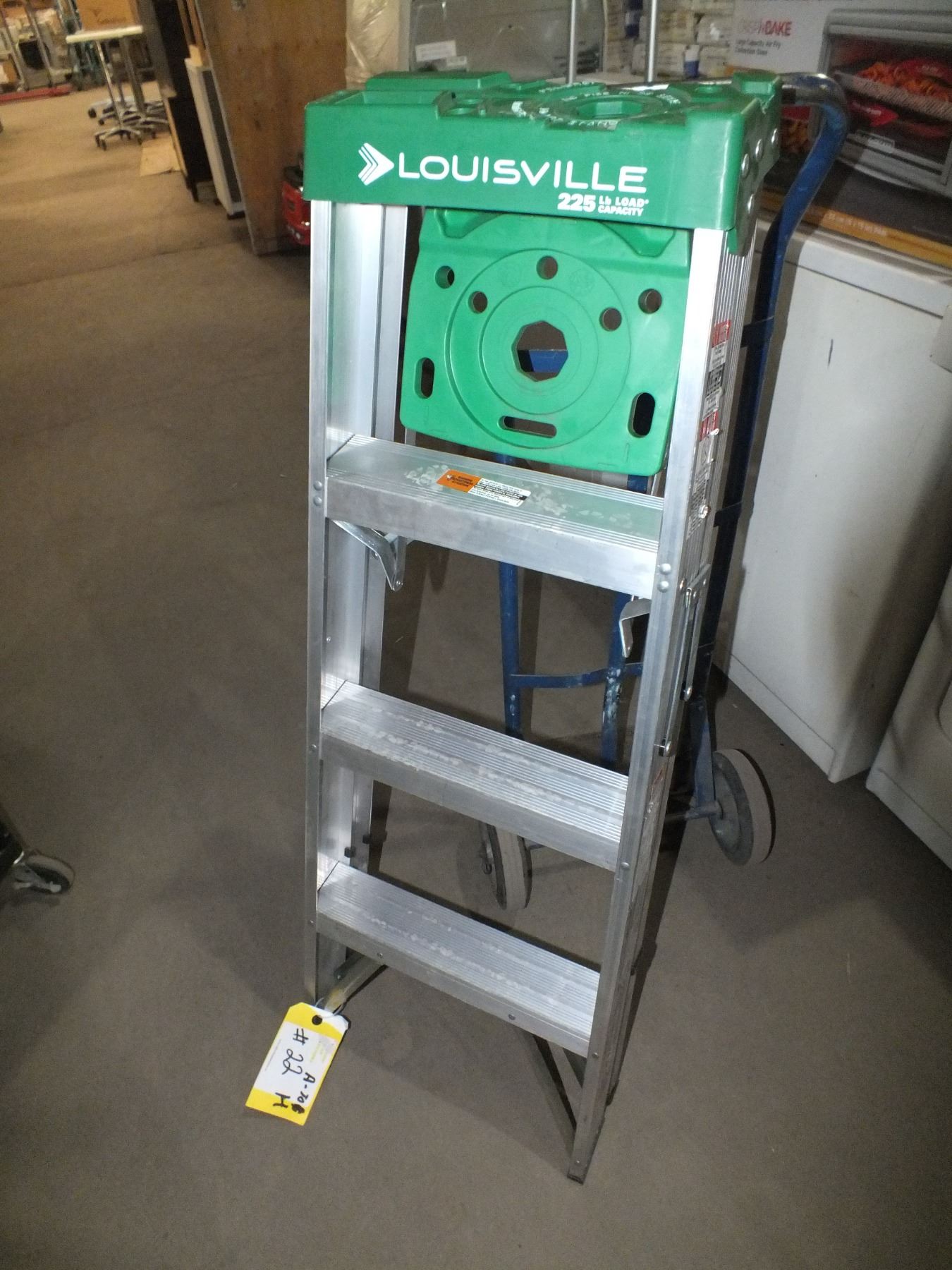 Louisville 4ft Aluminum Step Ladder