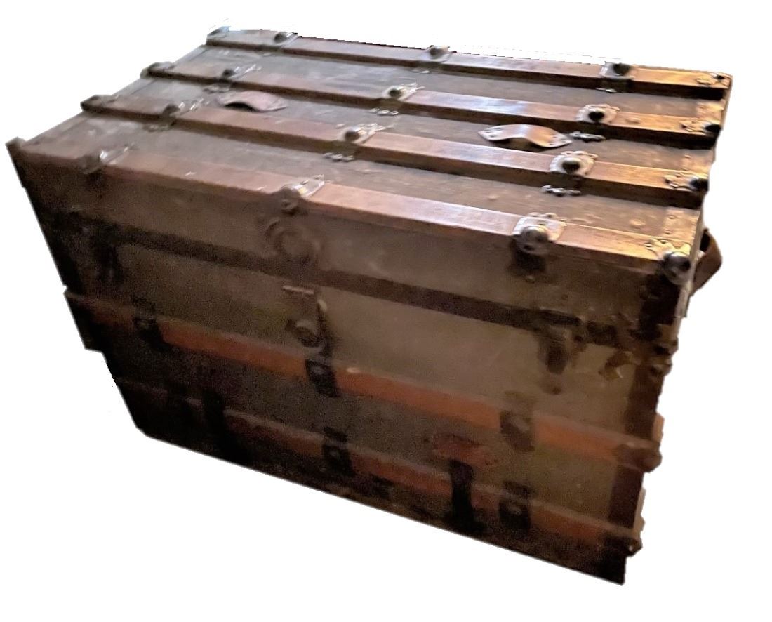 Steamer Trunk - PICK UP ONLY
