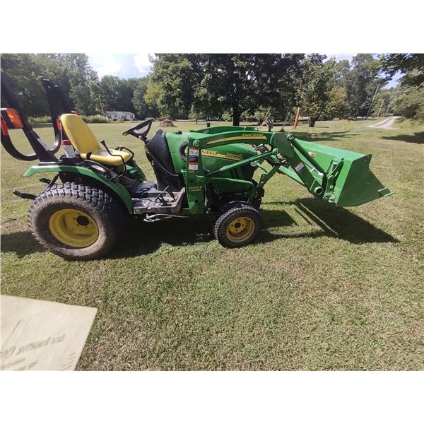 JOHN DEERE 4WD HYDROSTATIC 2320 W/ 200CX LOADER, ALWAYS GARAGED