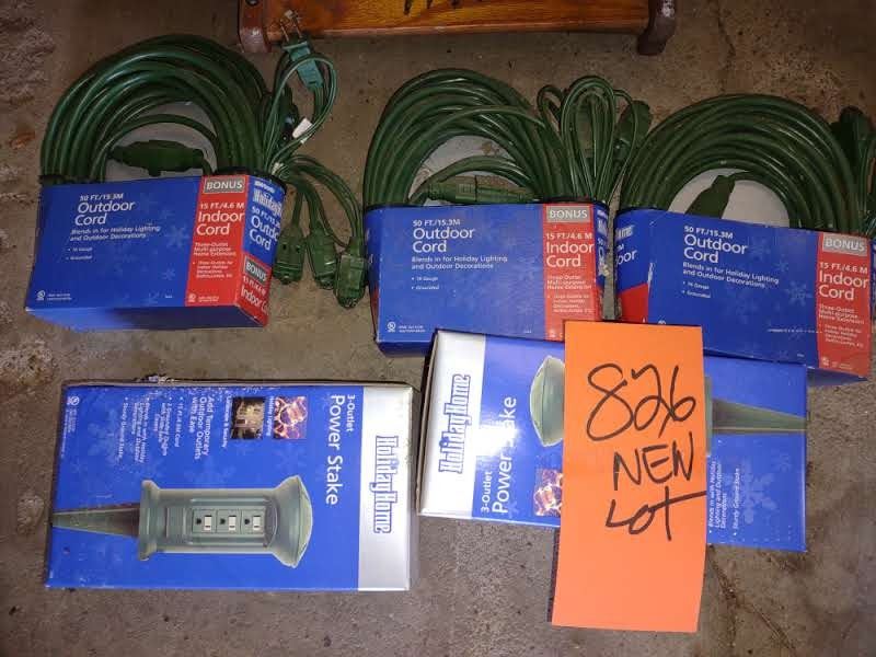 LOT OF 3 BRAND NEW 15 FT OUTDOOR POWER CORD, AND 2 OUTDOOR POWER STAKES ...