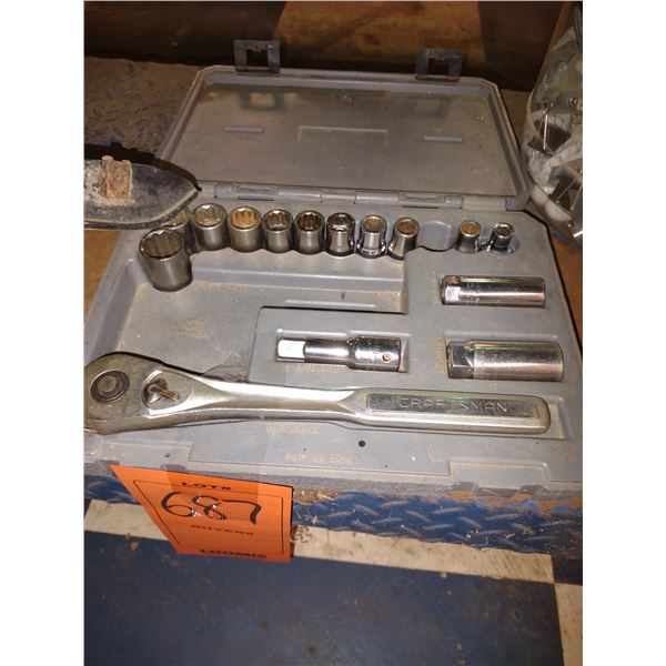 CRAFTSMAN SOCKET SET IN CARRY CASE
