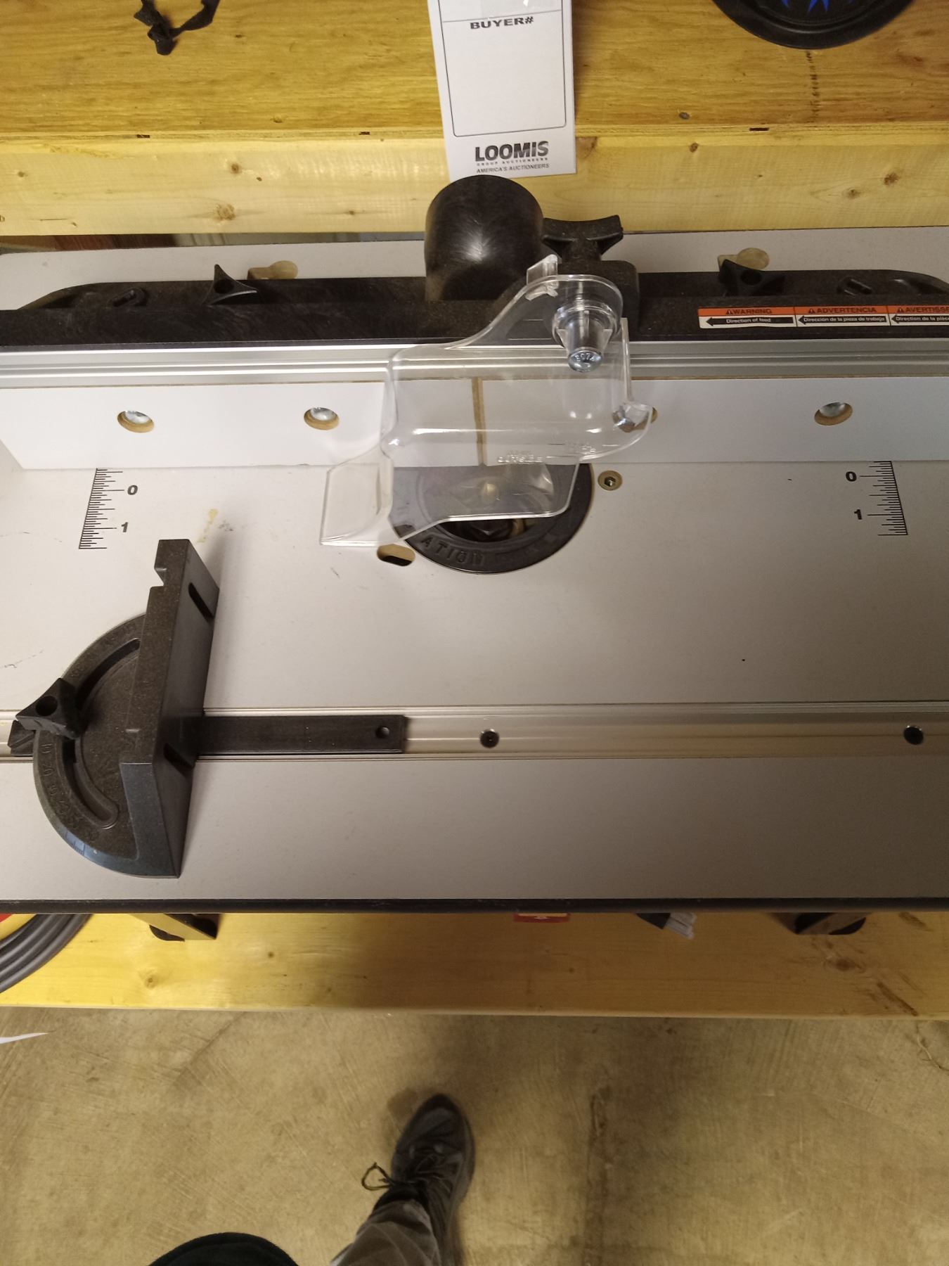 SKIL RAS900 ROUTER W/ TABLE, LOOKS NEW