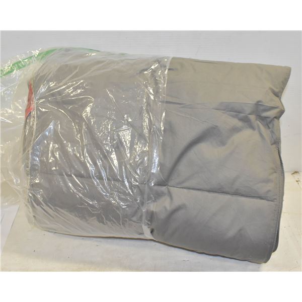 NEW REPACKED GREY 90 X 90 COMFORTER NEW REPACKED GREY 90 X 90 COMFORTER
