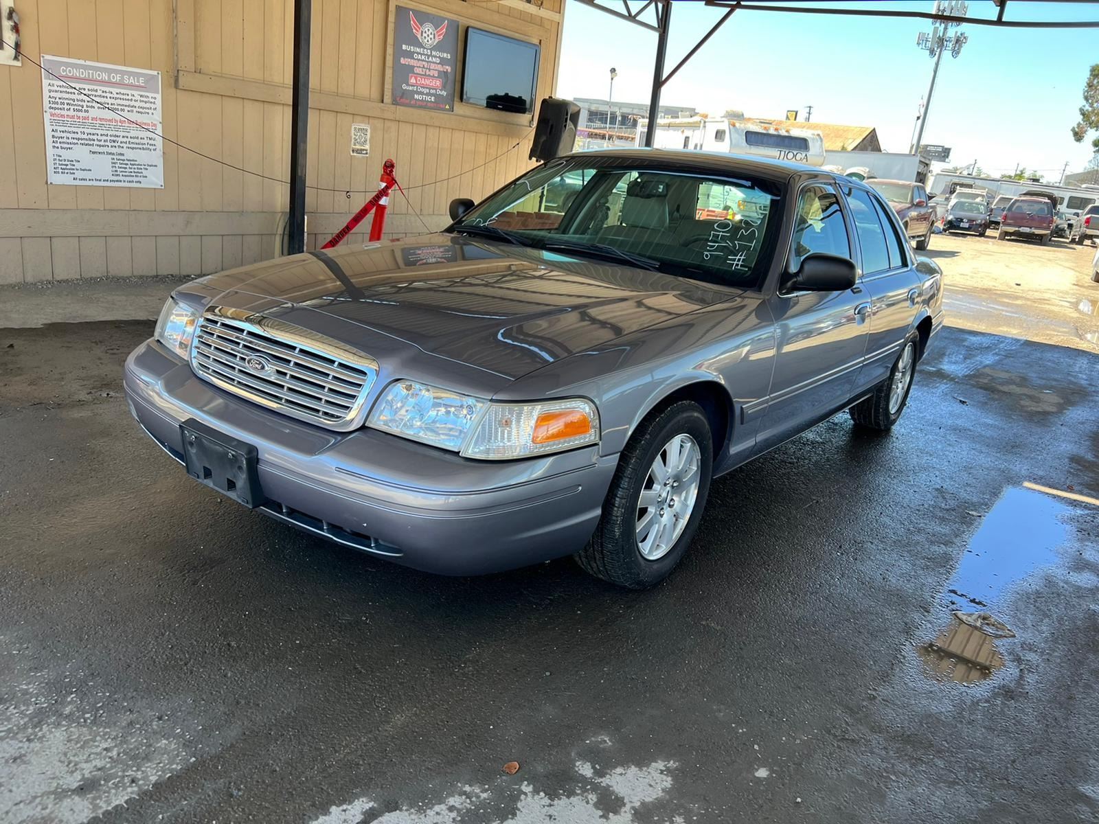2006 Ford Crown Victoria LX