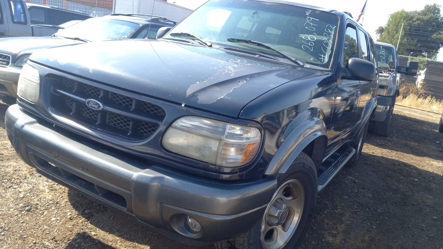 2000 Ford Explorer XLT